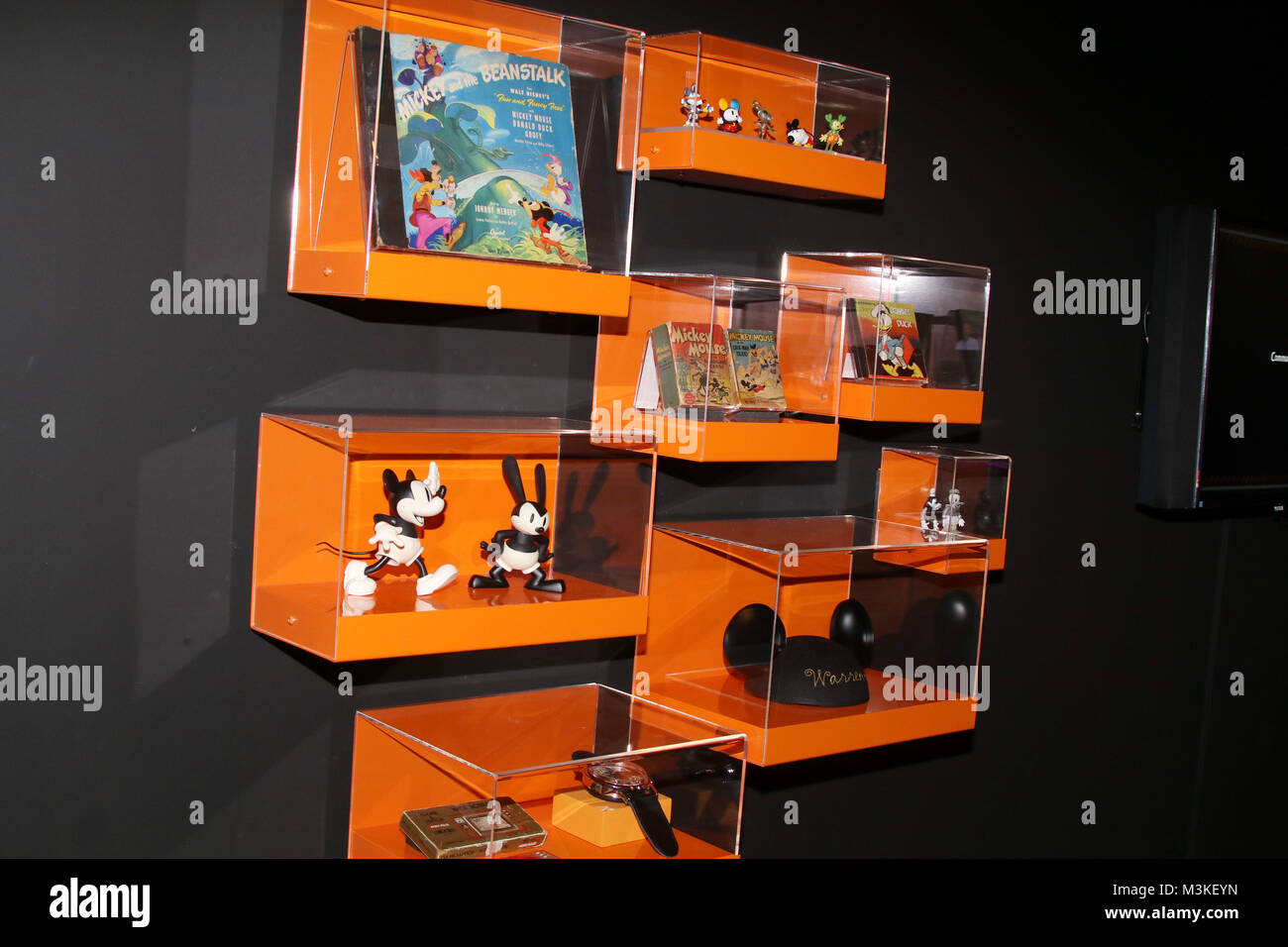 Videospiel figuren hi-res stock photography and images - Alamy