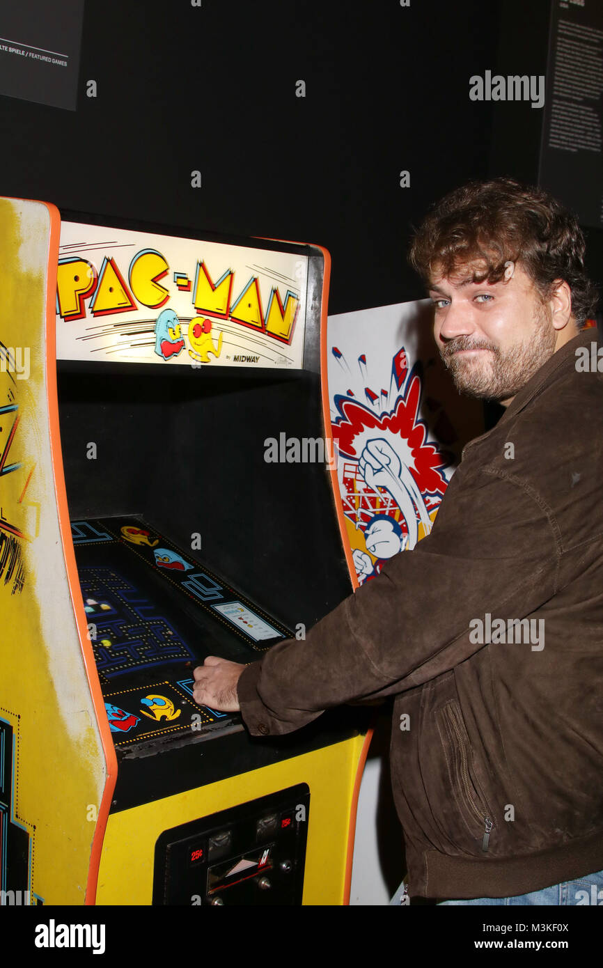 Videospiel figuren hi-res stock photography and images - Alamy