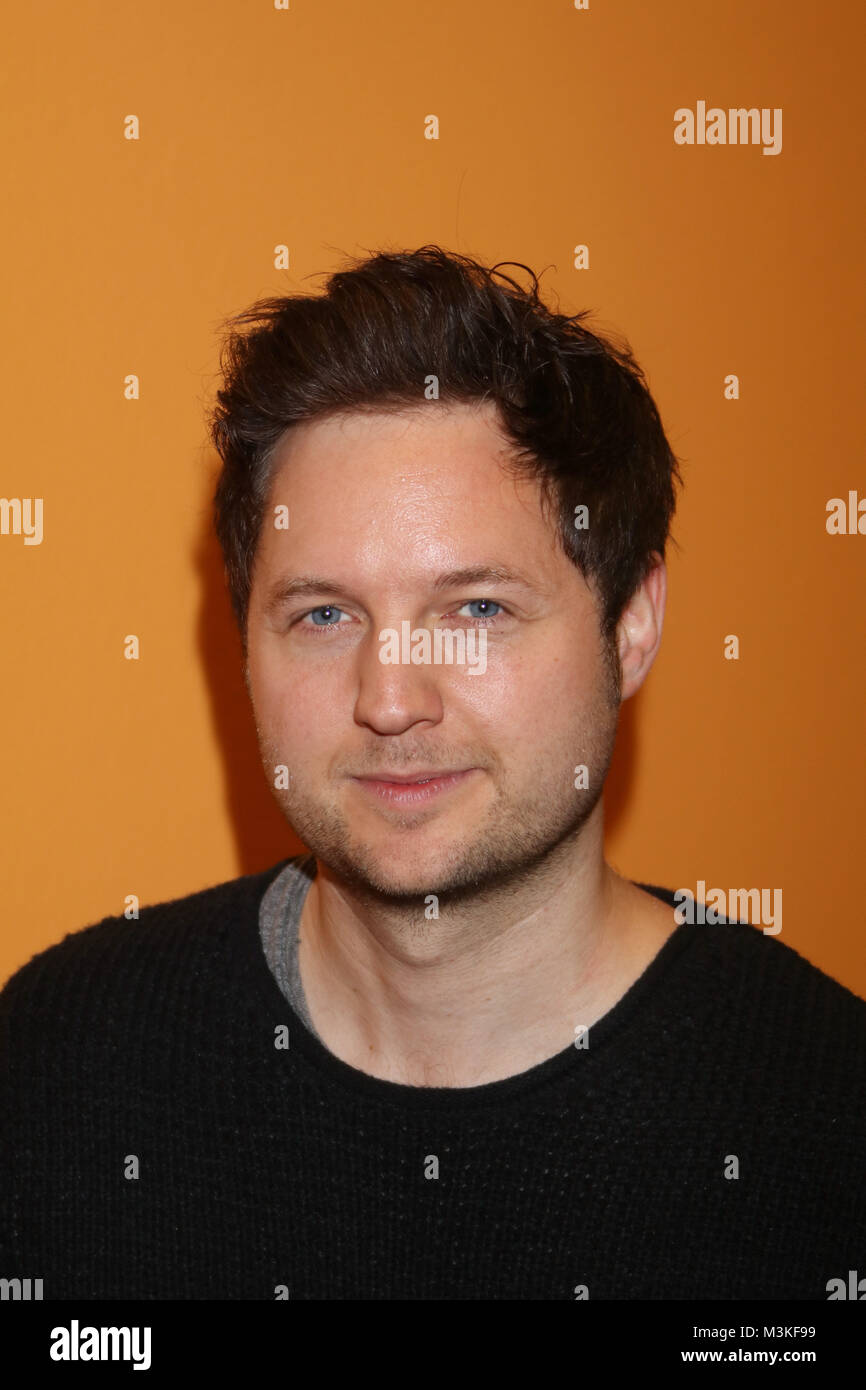 Zu gast hi-res stock photography and images - Alamy