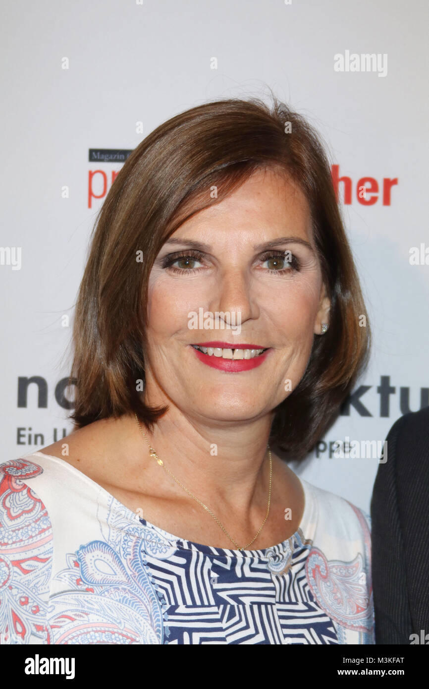 Edith thompson hi-res stock photography and images - Alamy