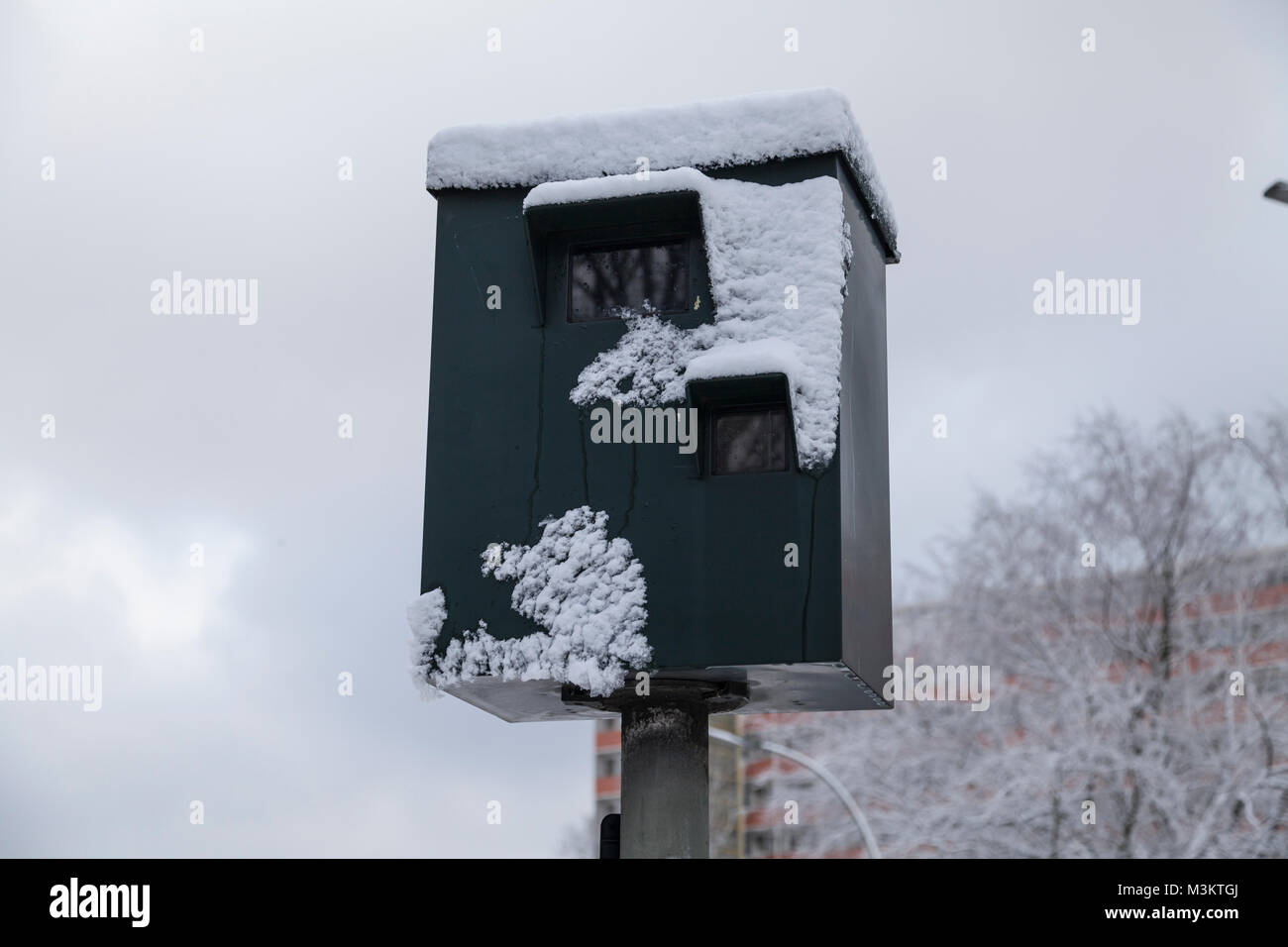Auto blitzer radar hi-res stock photography and images - Alamy