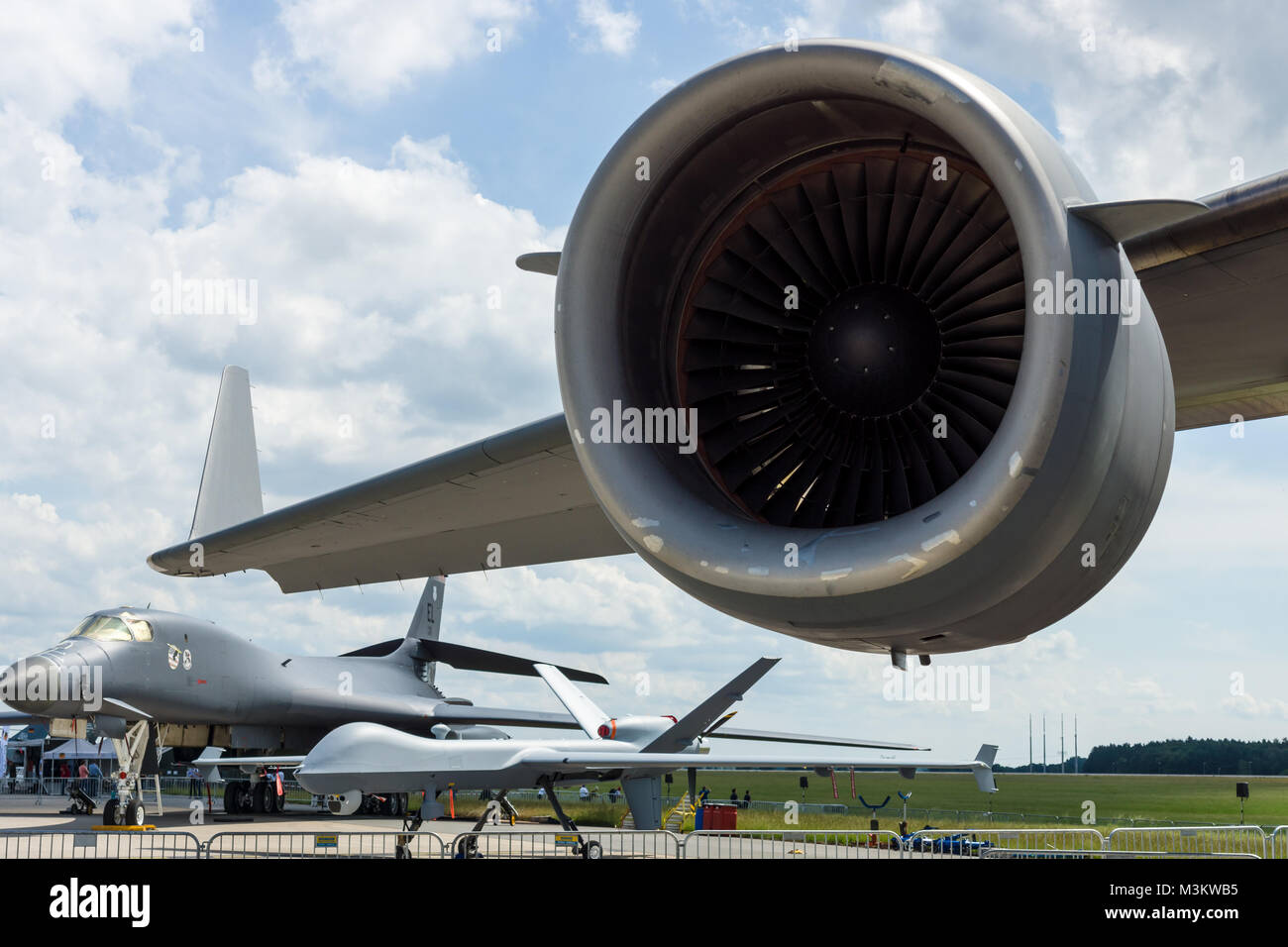 Pratt and whitney turbofan hi-res stock photography and images - Alamy