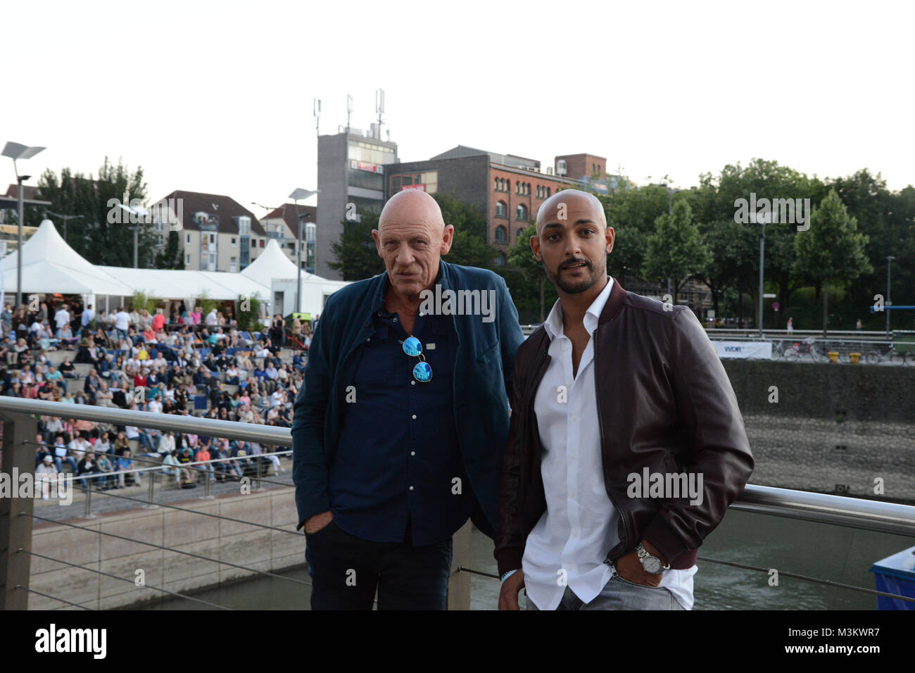 Gerichtsmediziner High Resolution Stock Photography and Images - Alamy