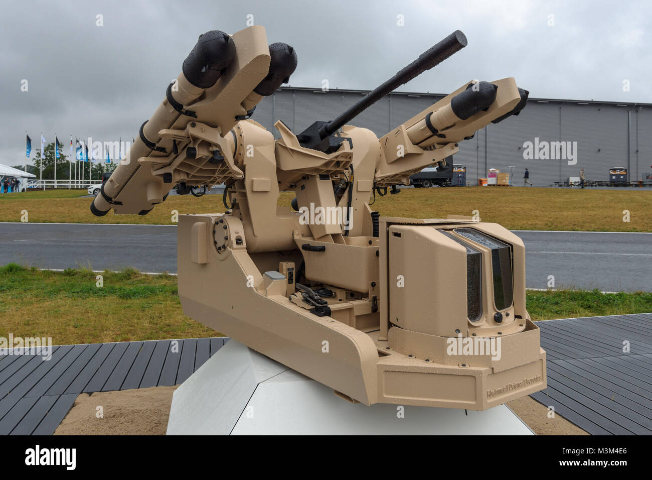 Short range air defense hi-res stock photography and images - Alamy