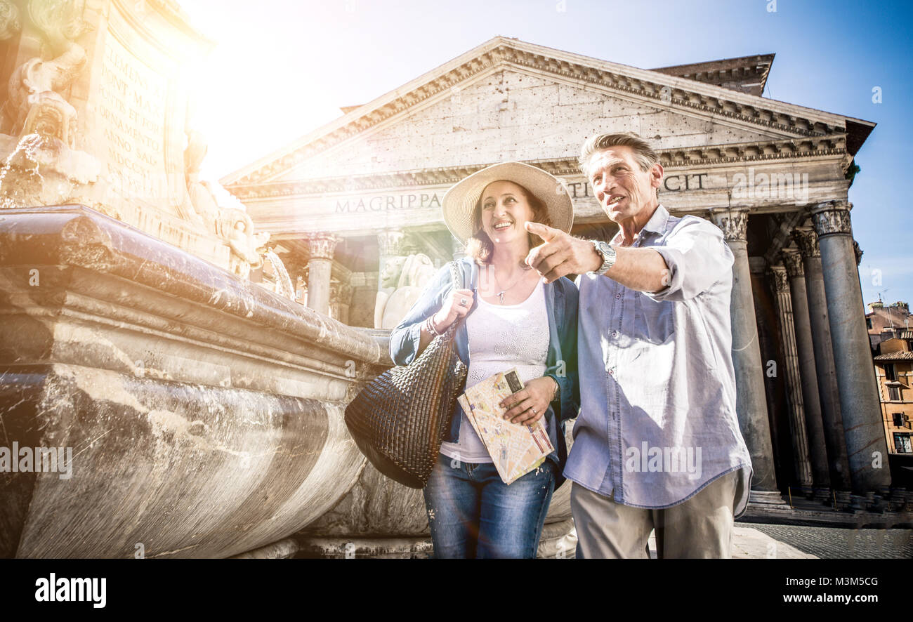 Loving couple in rome hi-res stock photography and images - Alamy