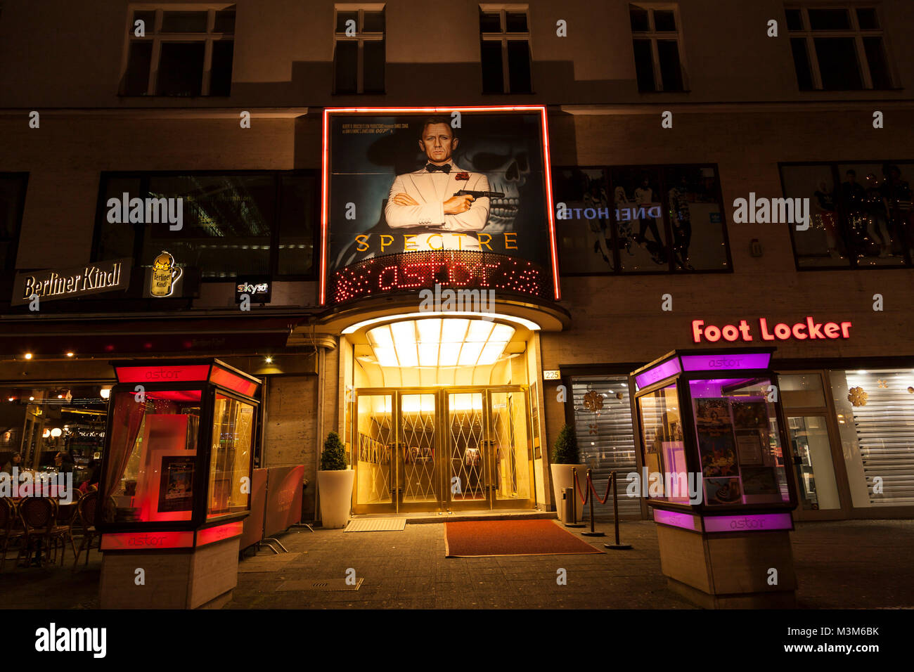 James bond spectre poster hi-res stock photography and images - Alamy