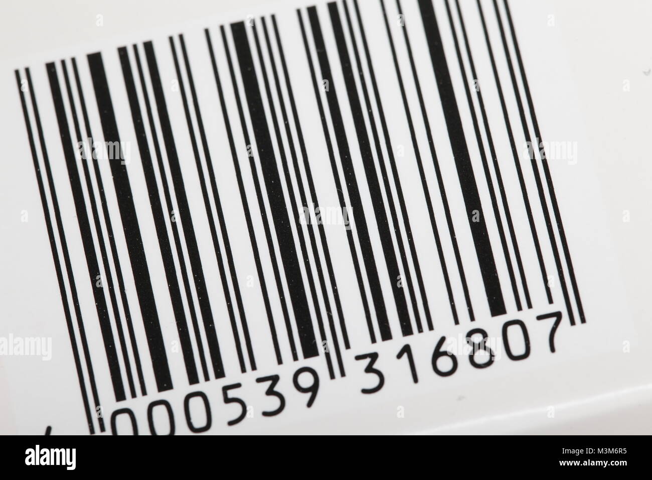 Barcode auf Verpackung Stock Photo - Alamy