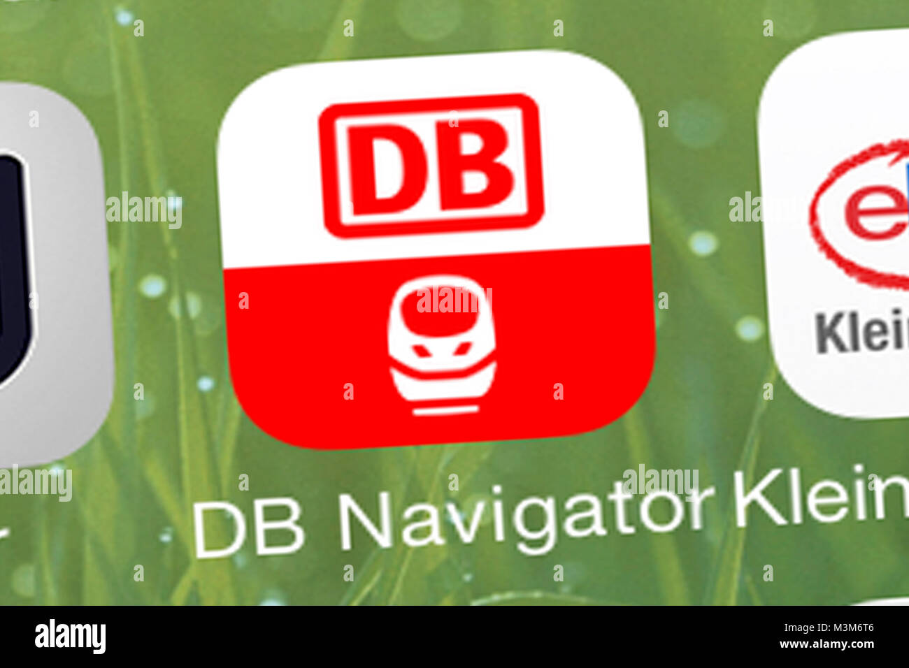 DB App auf Smartphone Stock Photo - Alamy