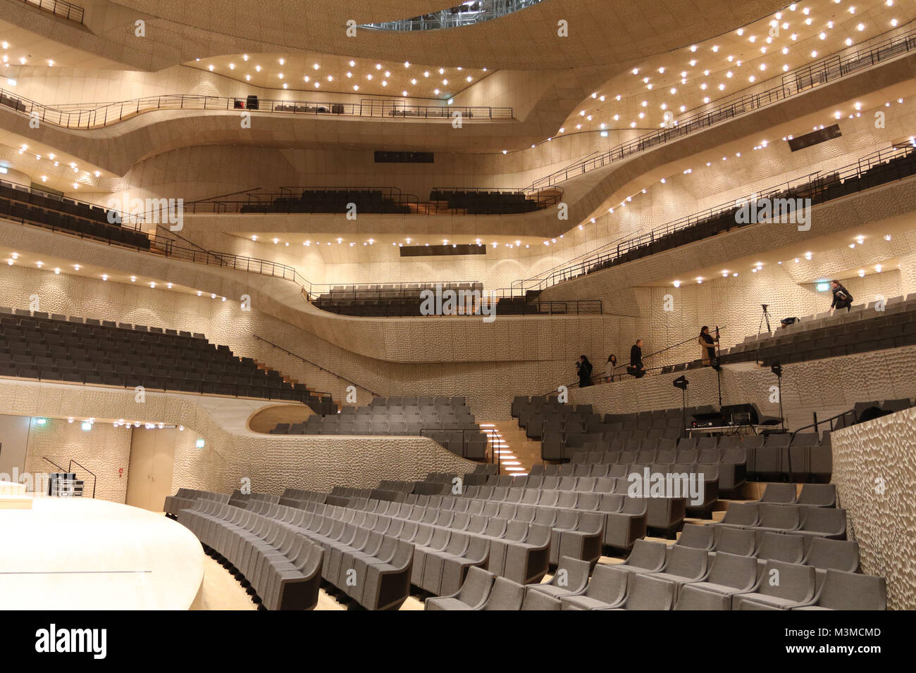 Grosser Saal, Eroeffnung deer Plaza der Elbphilharmonie in Hamburg, 04. ...