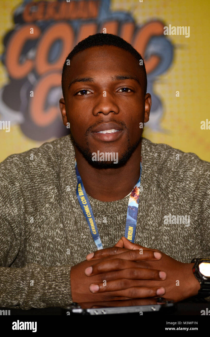 Tosin cole hi-res stock photography and images - Alamy