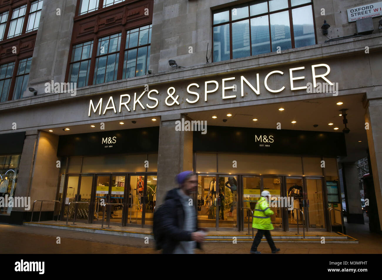 Chain like marks hi-res stock photography and images - Alamy