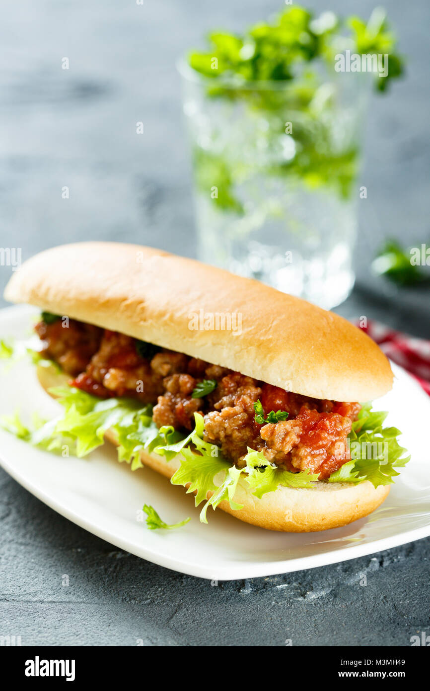 Tomato bun hi-res stock photography and images - Alamy