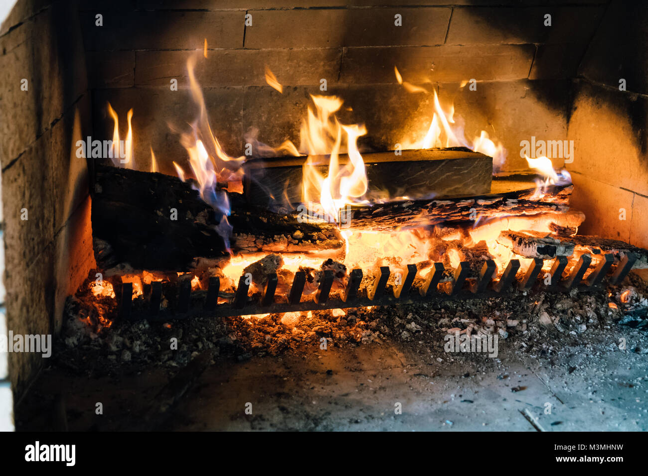 Burned bricks hi-res stock photography and images - Alamy