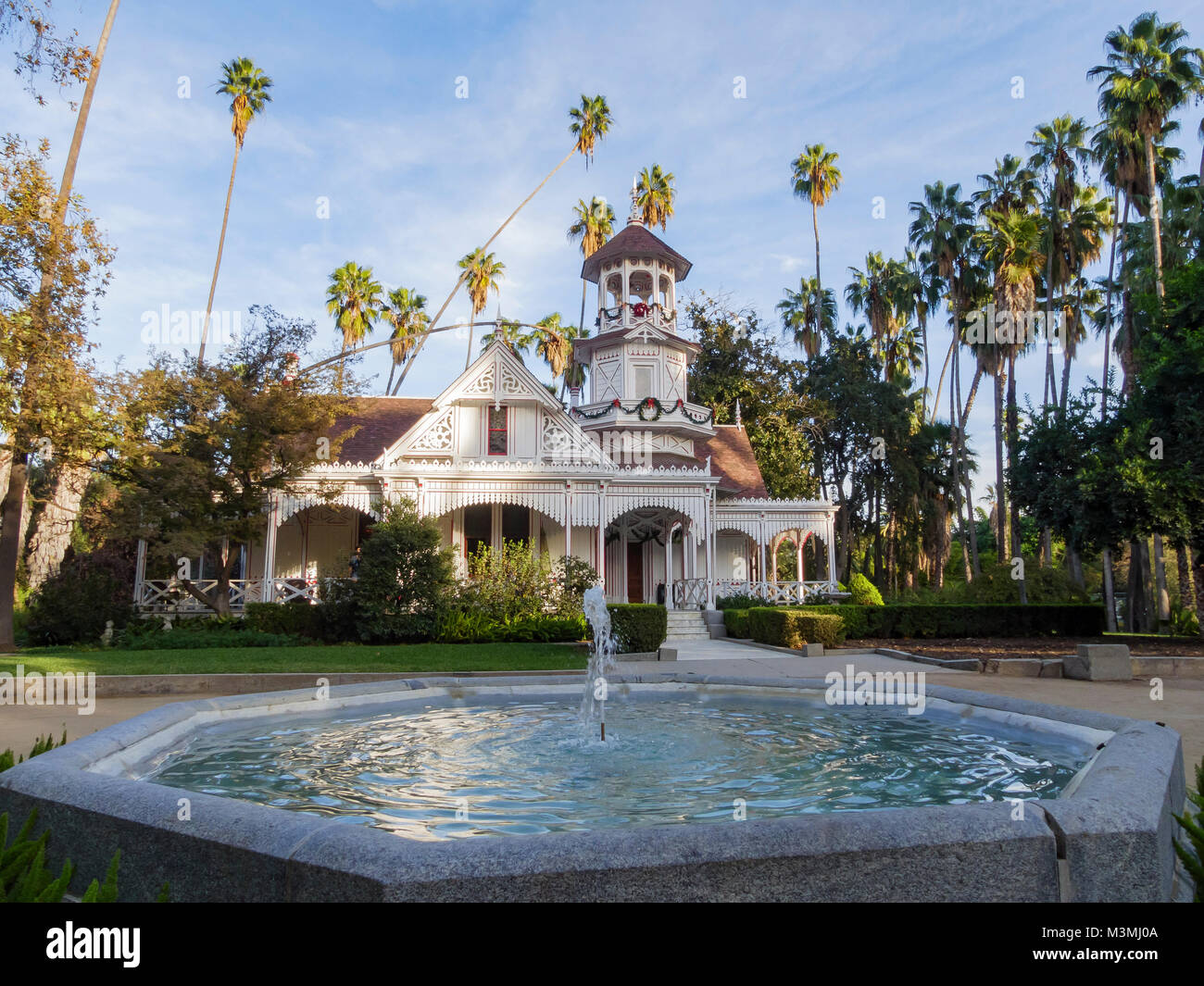 The beautiful Queen Anne Cottage at Los Angeles County Arboretum ...