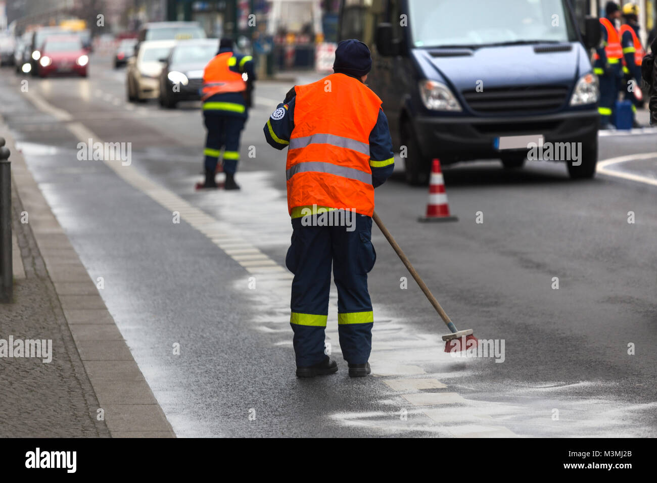 Eliminating hi-res stock photography and images - Alamy