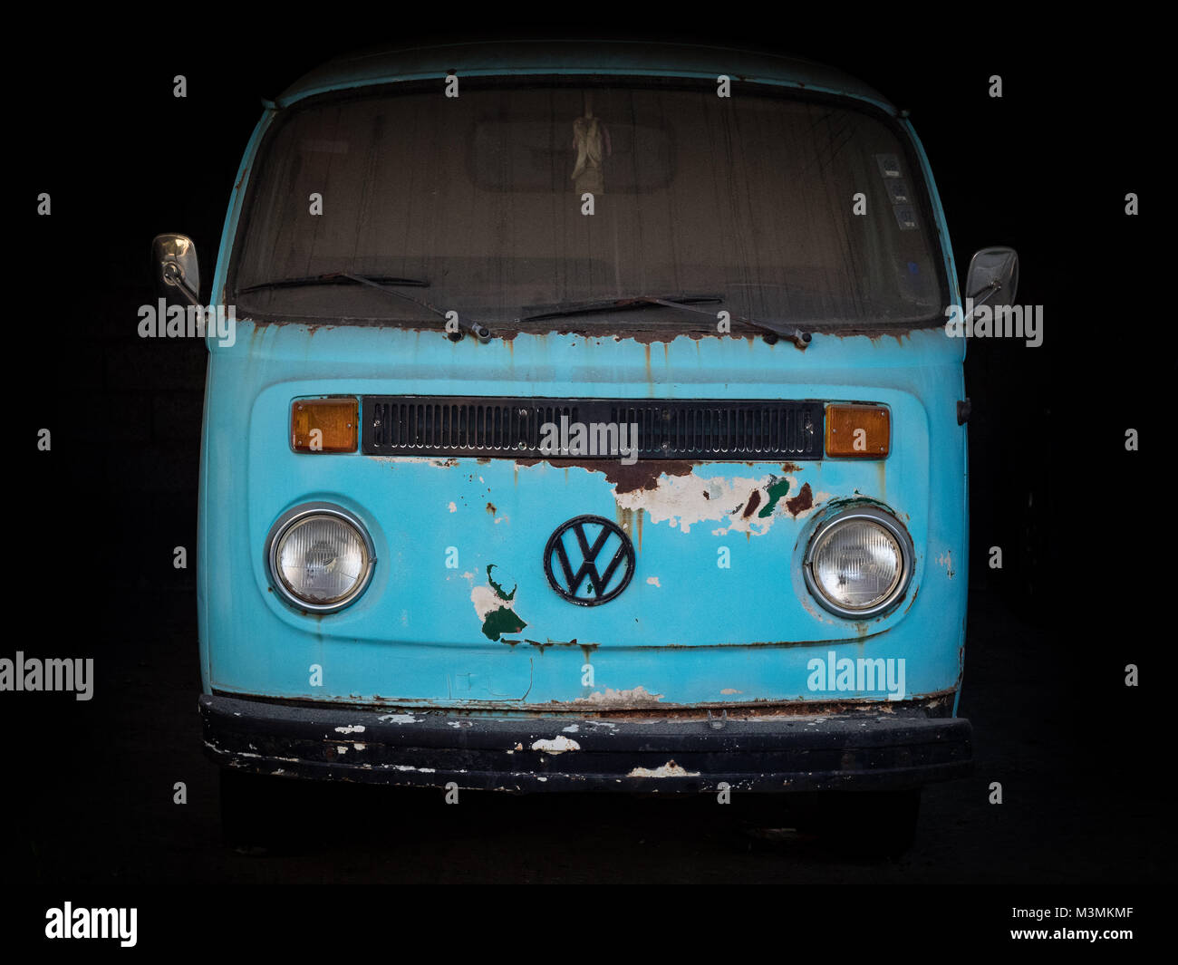 The legendary VW Bus is with no doubt the most famous van in the world ...