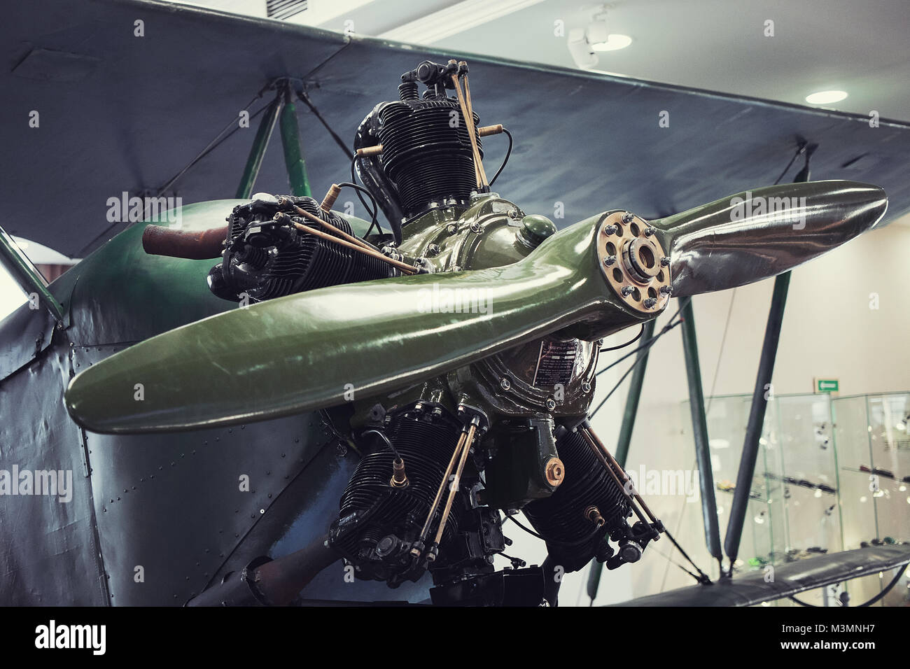 Old piston engine propeller aircraft hi-res stock photography and ...