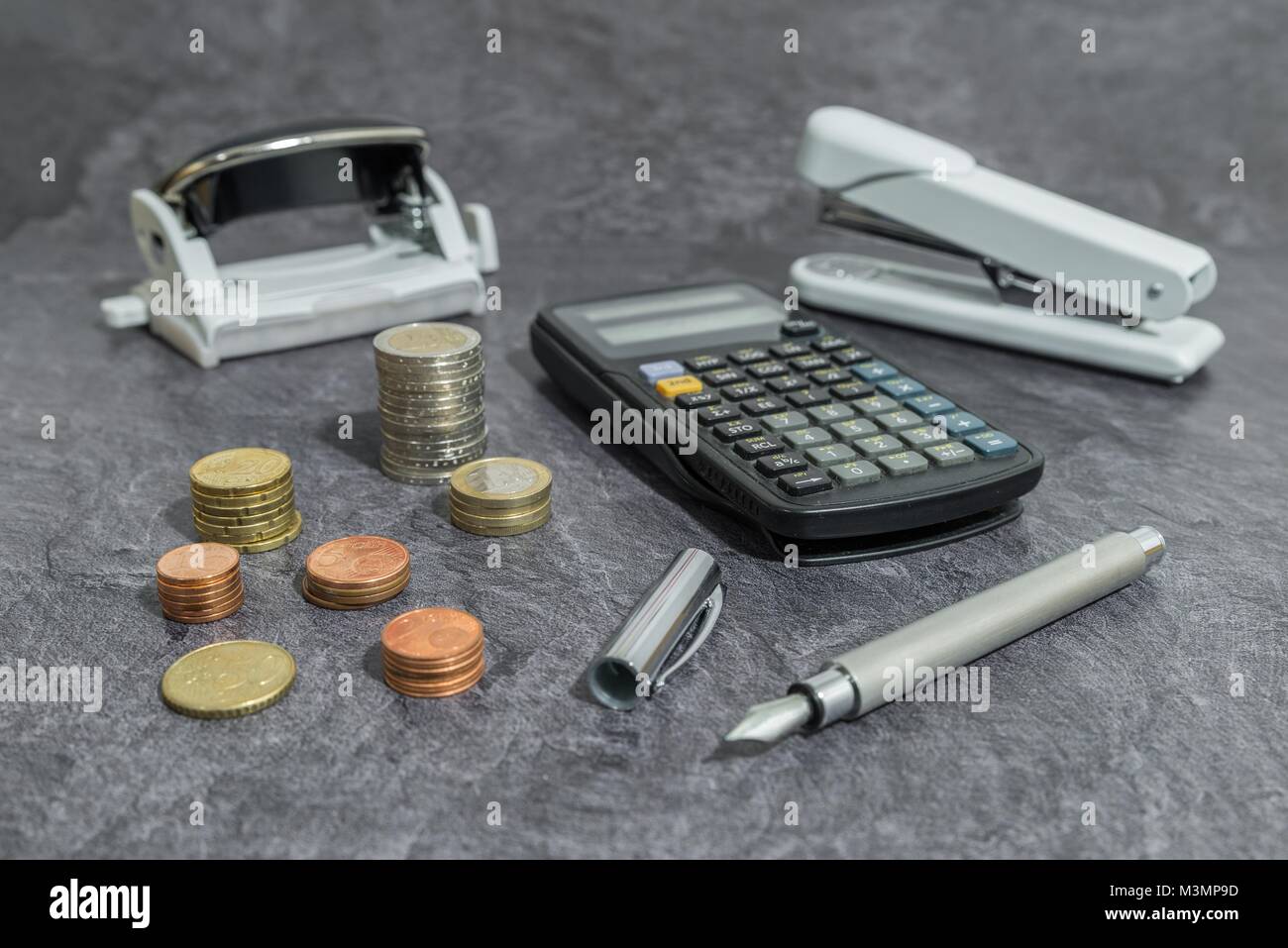 Office staff bank hi-res stock photography and images - Alamy
