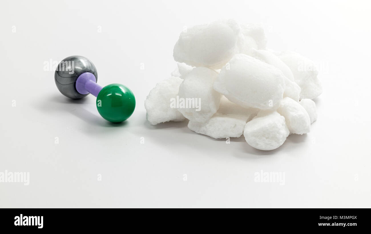 Molecule model salt hi-res stock photography and images - Alamy