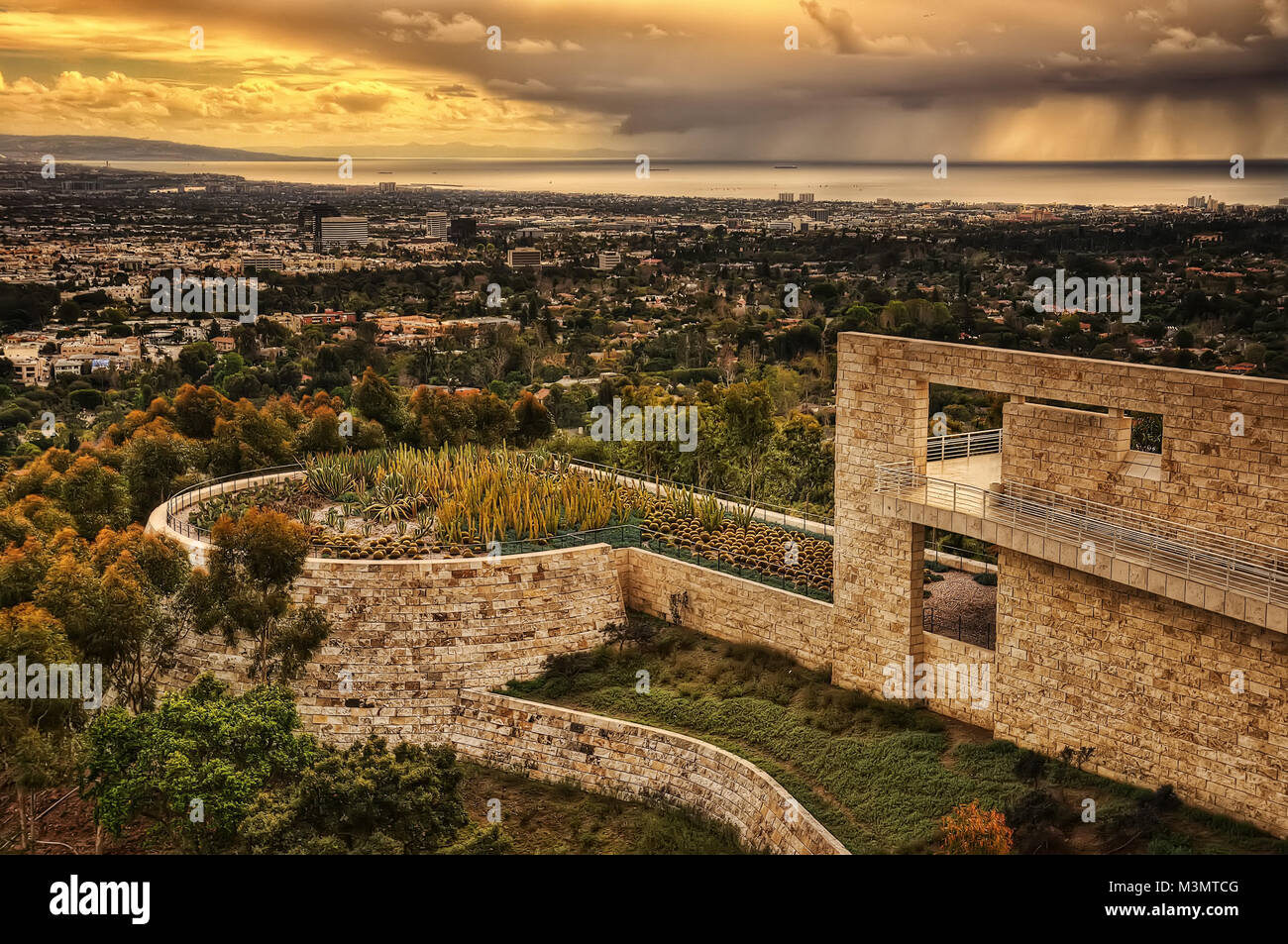 Getty center los angeles sunset hi-res stock photography and images - Alamy