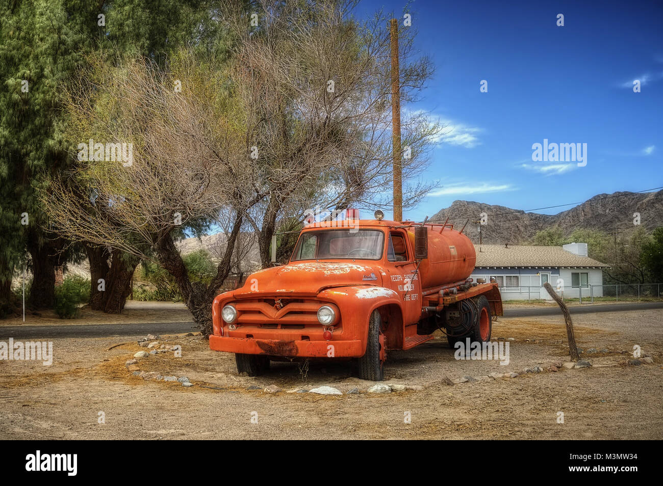 Vintage Firetruck Death Valley taken in 2015 Stock Photo - Alamy