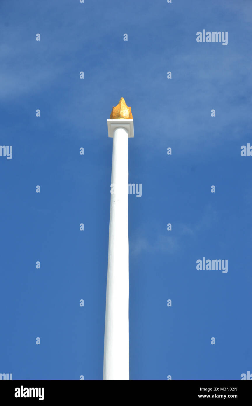 Flag pole pulley hi-res stock photography and images - Alamy