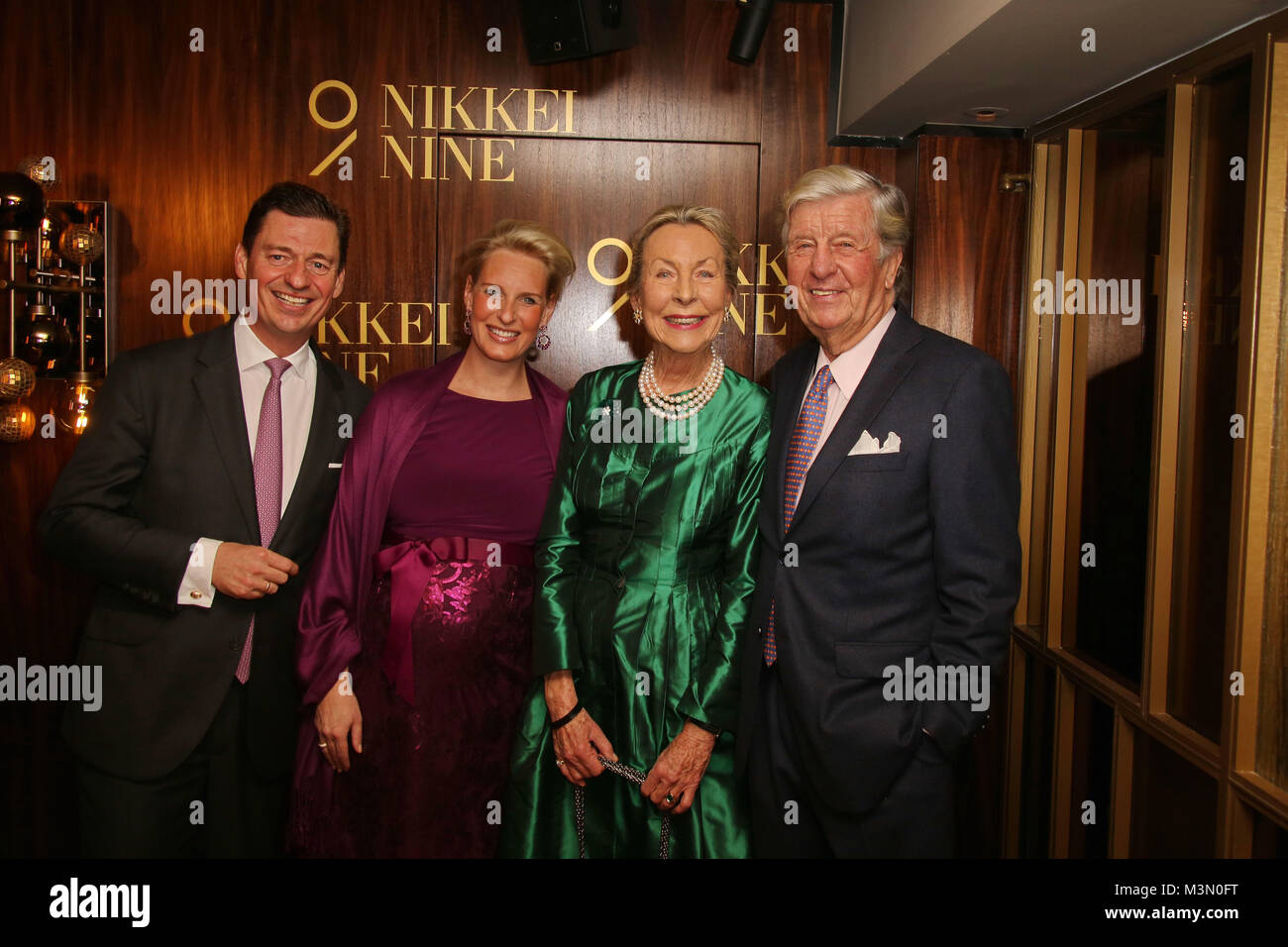 Ingo C. Peters (General Manager Hotel Vier Jahreszeiten) mit seiner ...