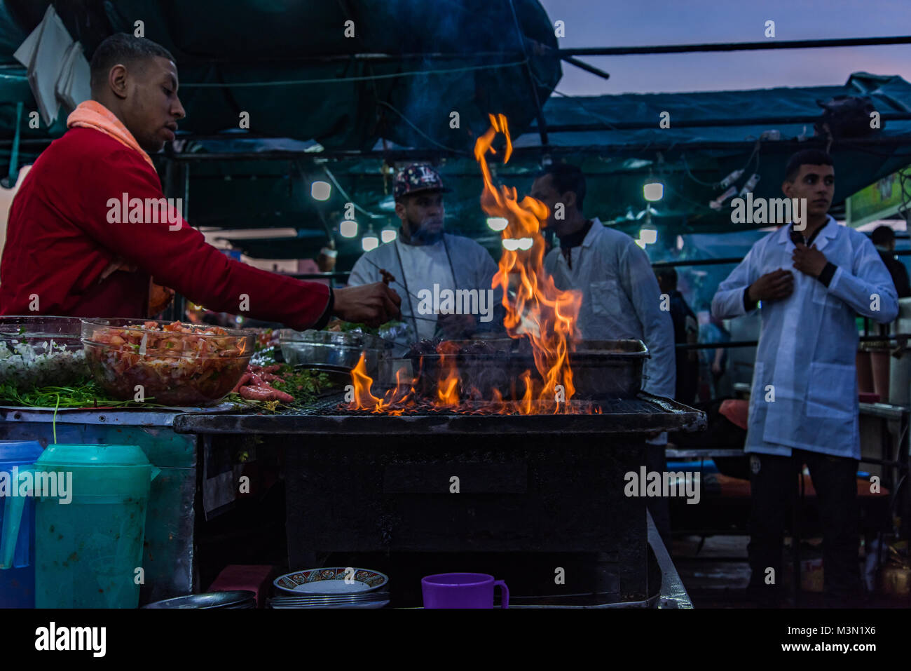 Cooking over open fire, africa hi-res stock photography and images - Alamy