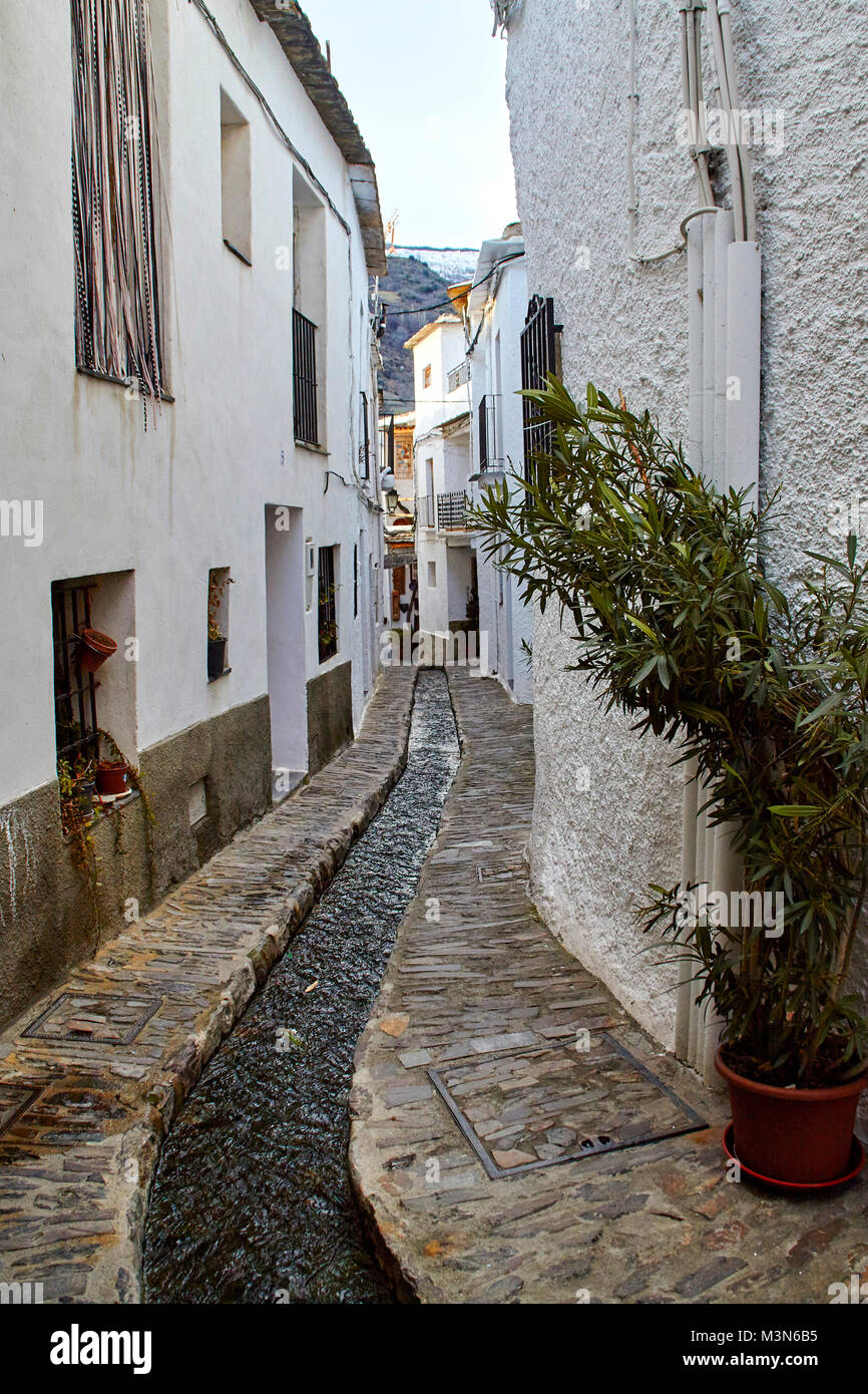 Village pampaneira hi-res stock photography and images - Alamy