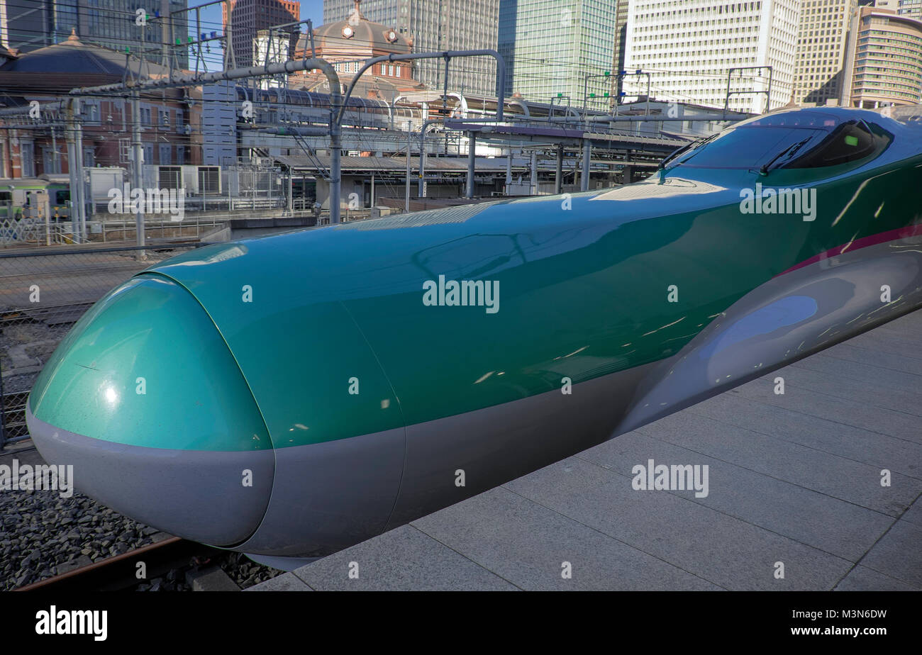 bullet train in Tokyo station,japan Stock Photo - Alamy