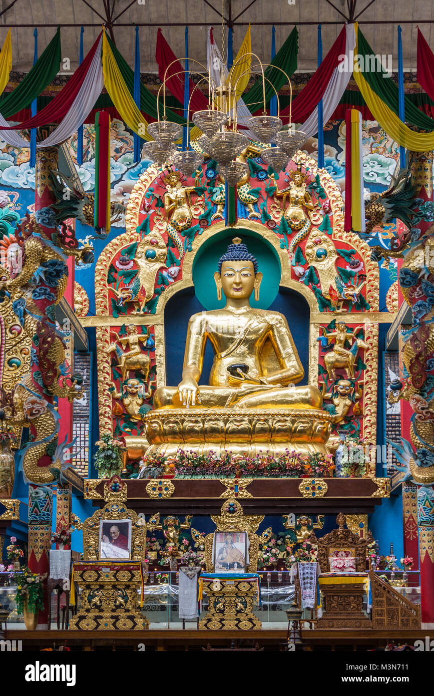 Padmasambhava statue in buddhist temple hi-res stock photography and ...