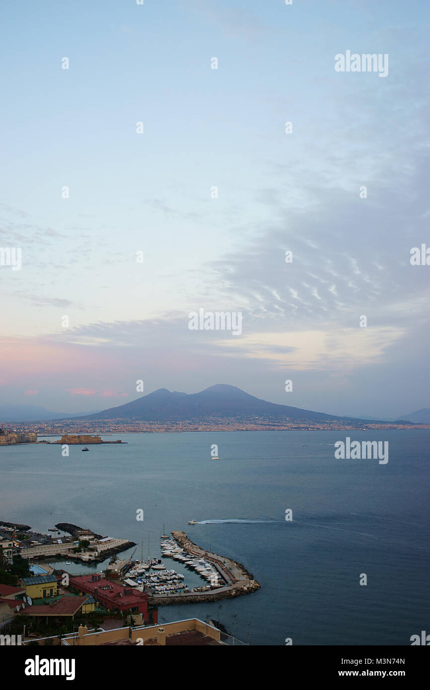 Naples bay and the vesuvio hi-res stock photography and images - Alamy