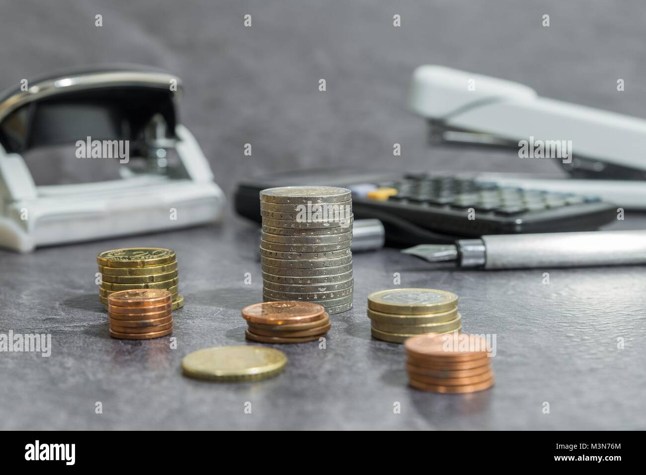 Office staff bank hi-res stock photography and images - Alamy