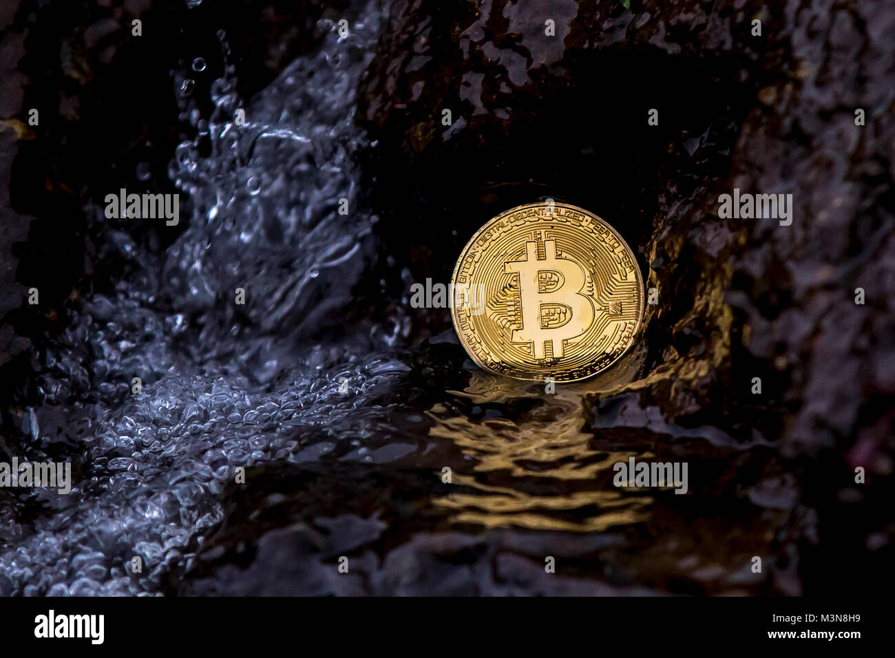 Water mining hi-res stock photography and images - Alamy