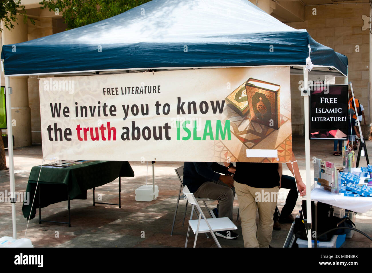 Quran education hi-res stock photography and images - Alamy