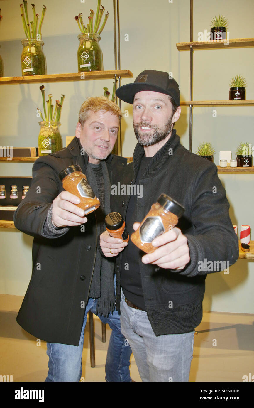 Oliver Hoerner, Matthias Schloo,, Eroeffnung des PopUp-Stores Vitamin P ...