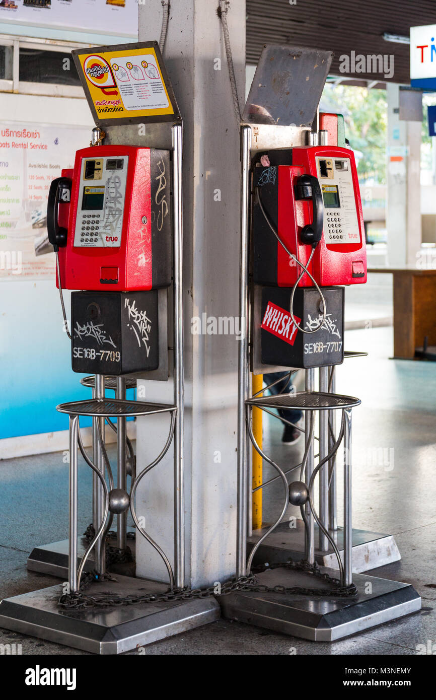 Bangkok bank sign hi-res stock photography and images - Alamy