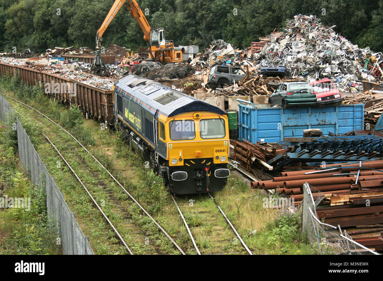 Loco scrapyard hi-res stock photography and images - Alamy