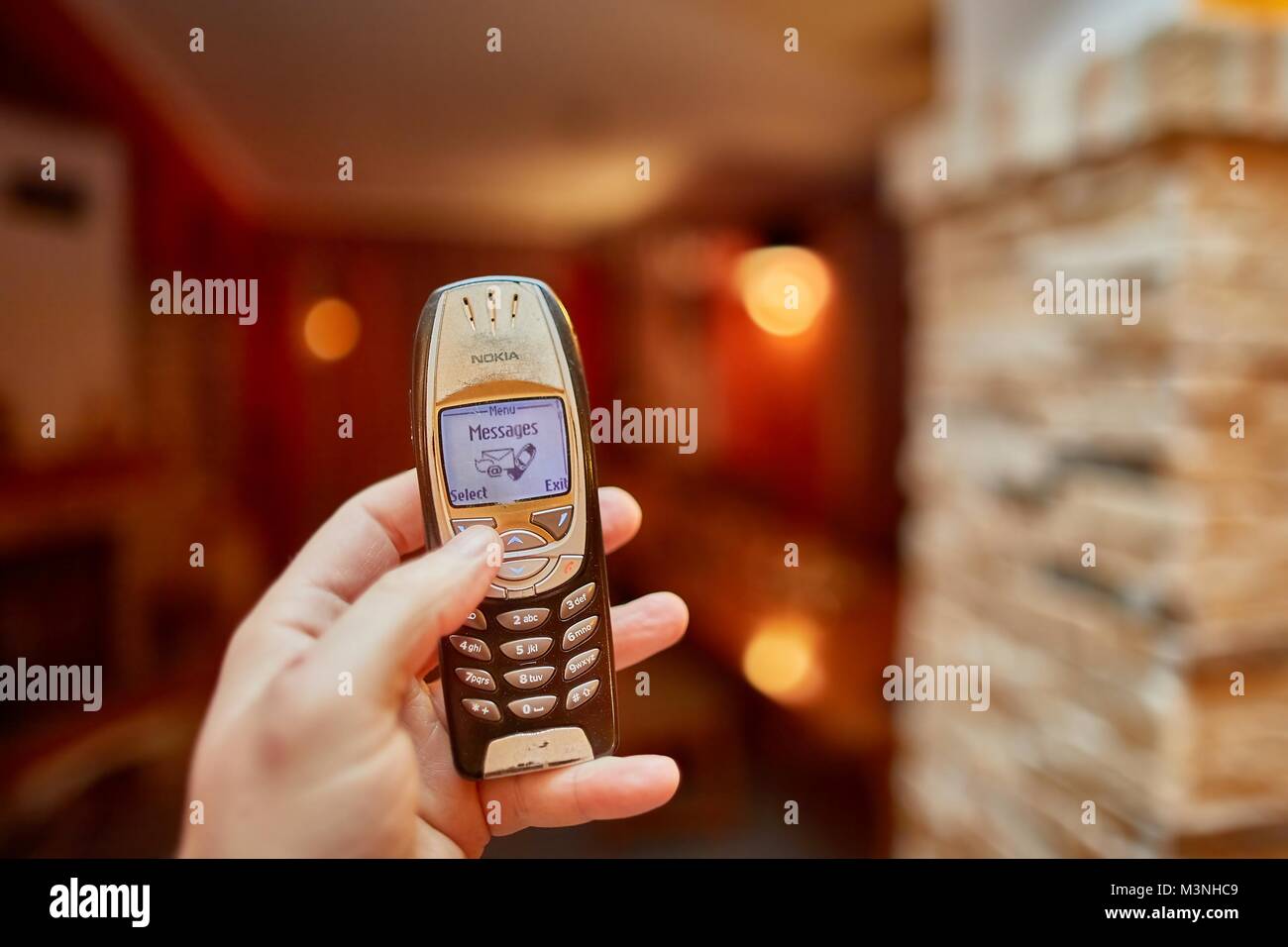 Old Nokia mobile phone Stock Photo - Alamy