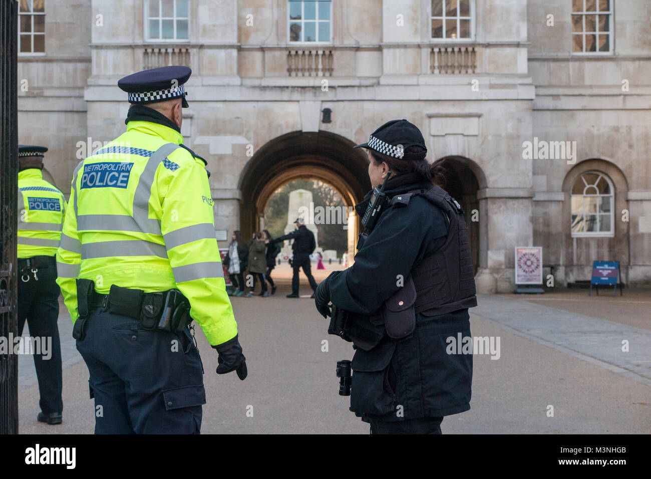 Female armed police uk hi-res stock photography and images - Alamy