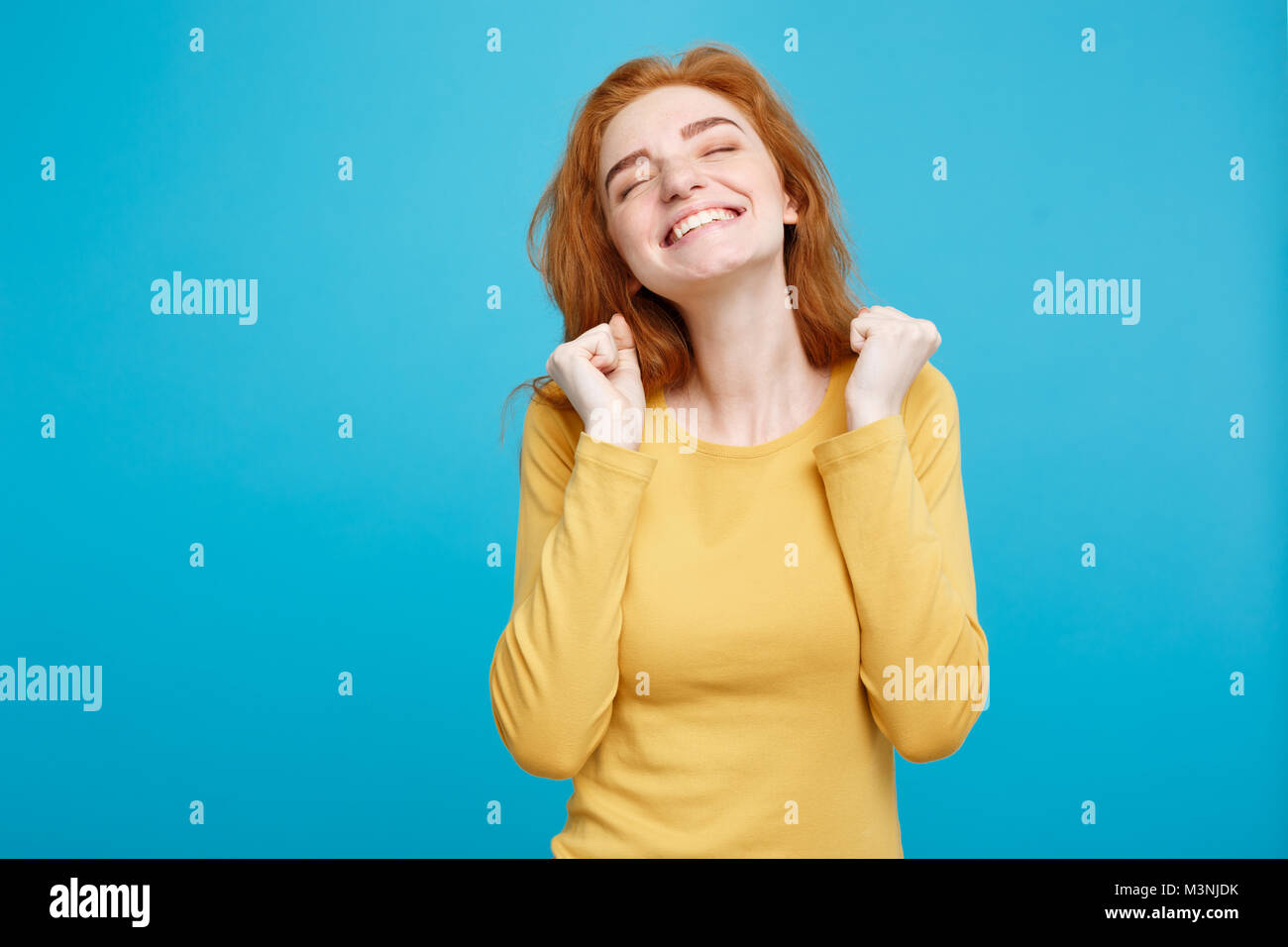 Lifestyle concept - Portrait of cheerful happy ginger red hair girl ...