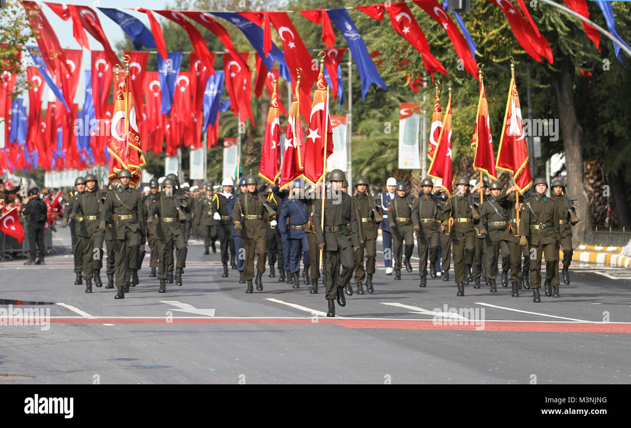 ISTANBUL, TURKEY - OCTOBER 29, 2017: Soldiers march with flags during ...