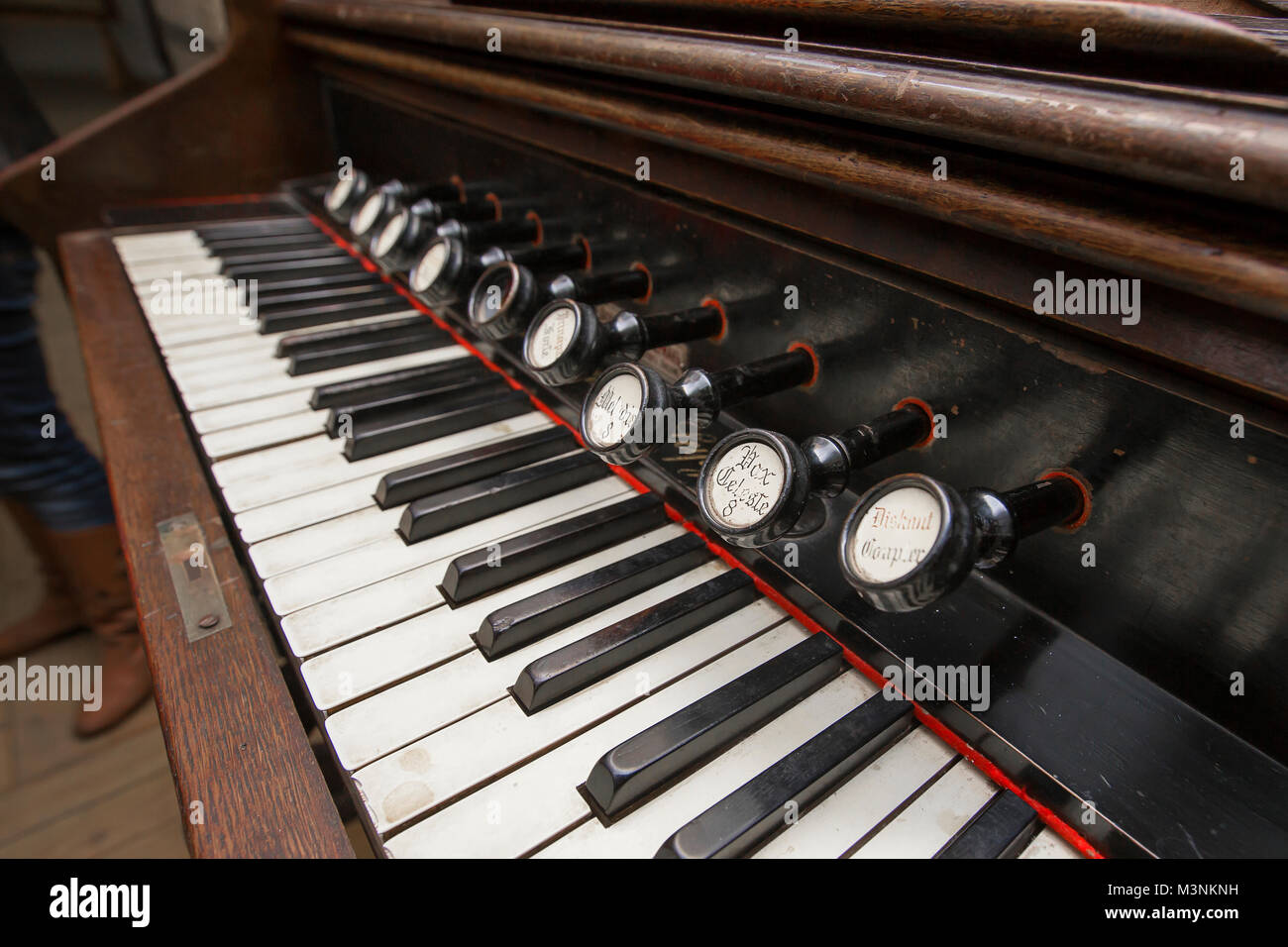 old keyboard musical instrument with keys close-up Stock Photo - Alamy