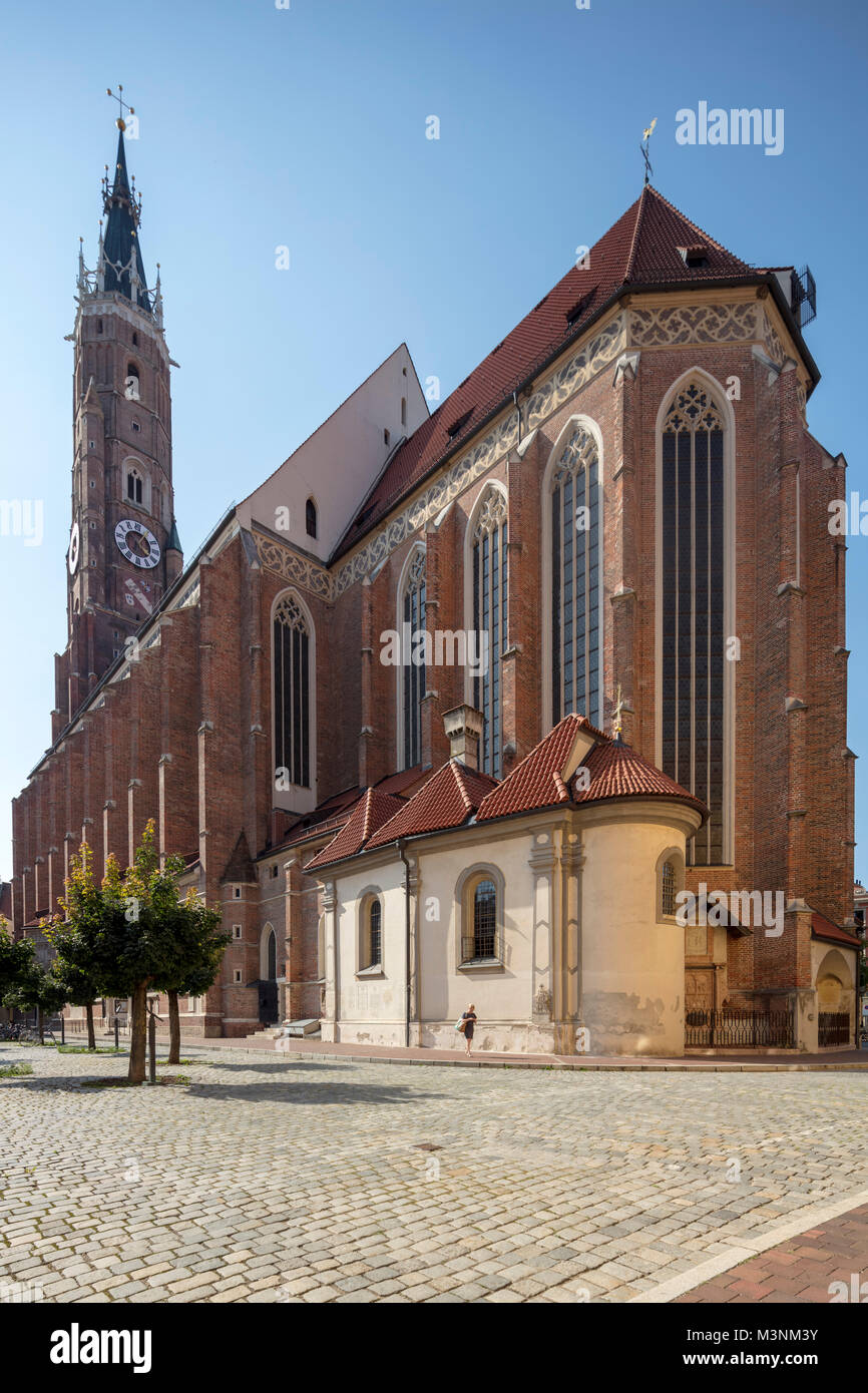 St martins church hi-res stock photography and images - Alamy