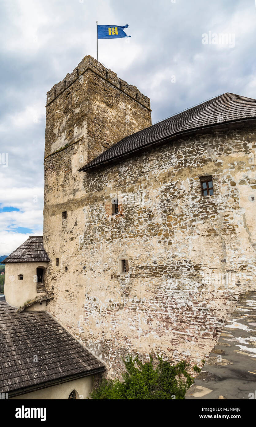 Castle architecture flag history hi-res stock photography and images ...