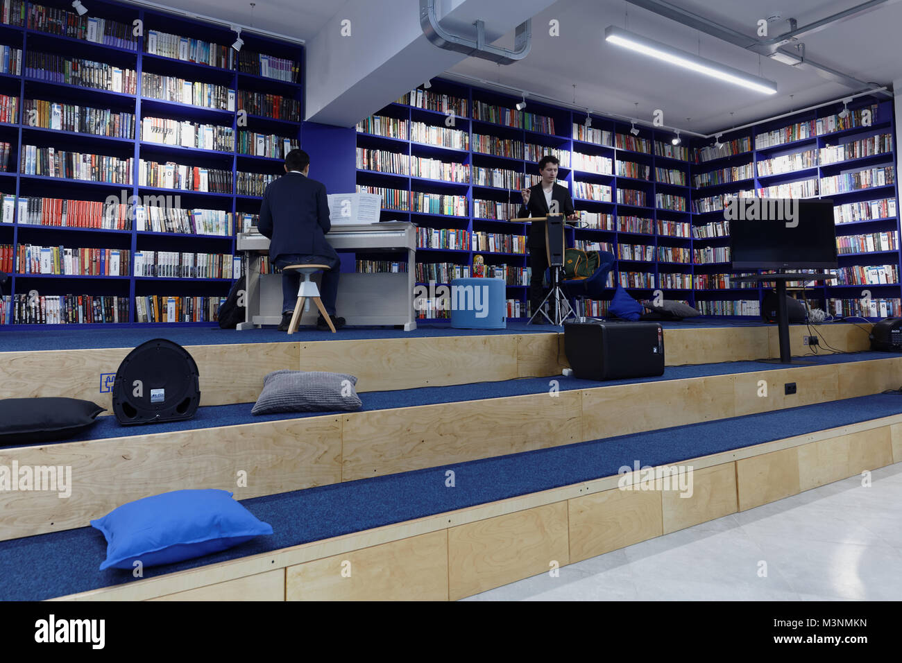 Theremin interior hi-res stock photography and images - Alamy