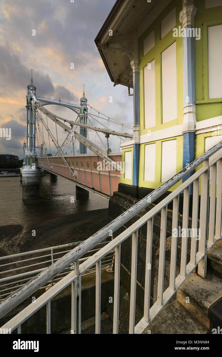 Prince albert bridge Stock Photo - Alamy