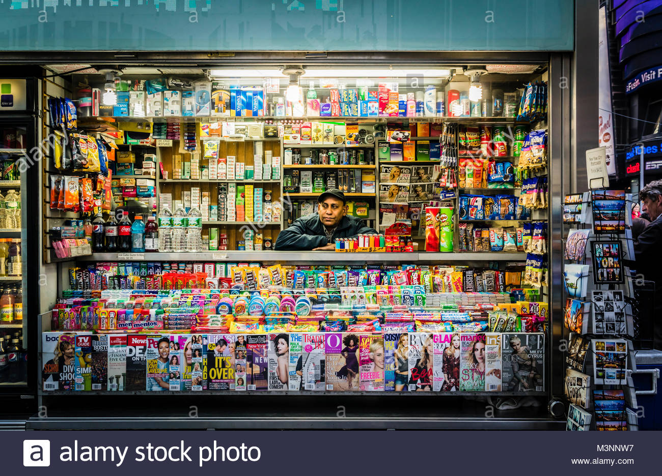 News Stand And New York Stock Photos & News Stand And New York Stock ...