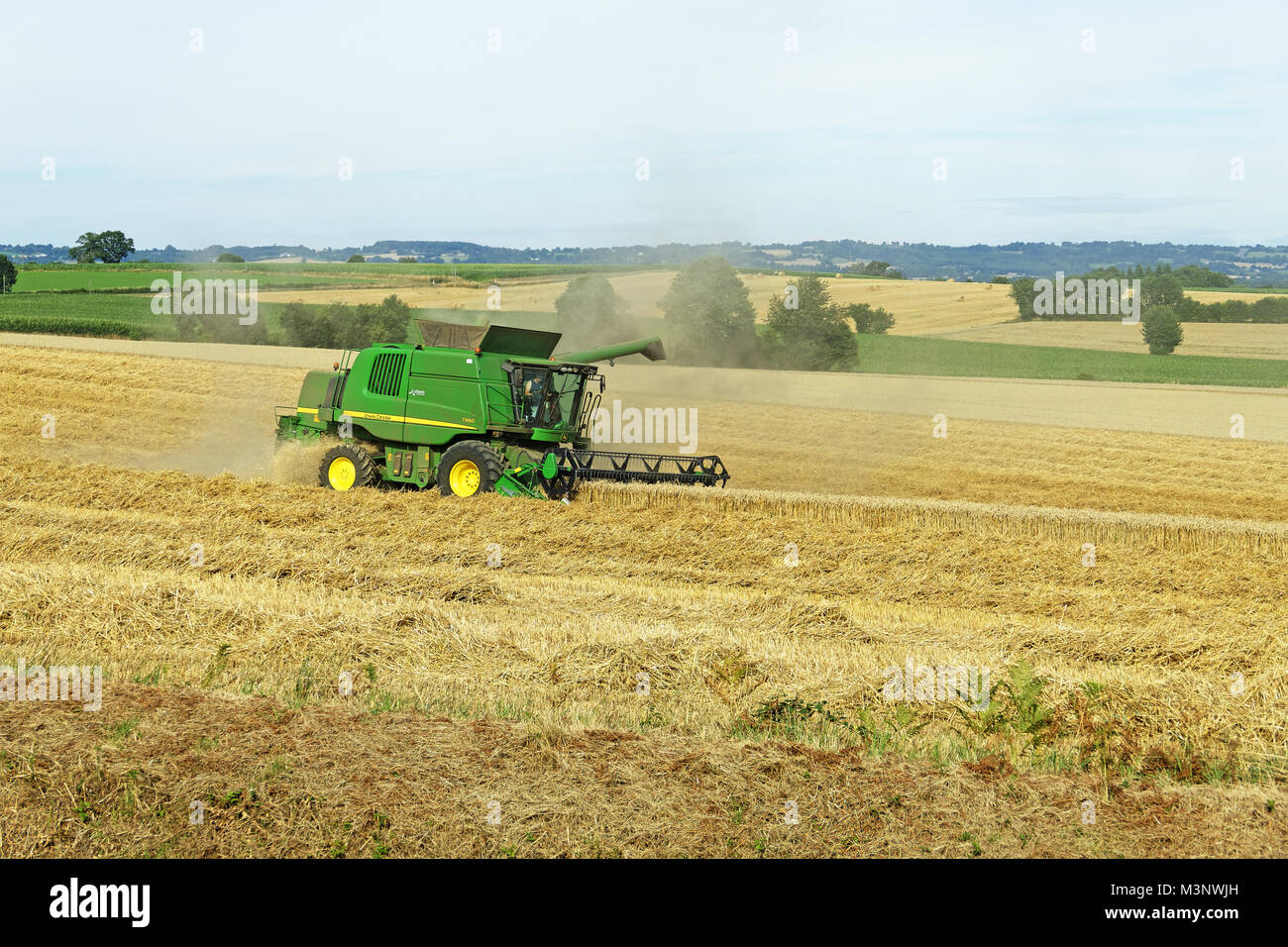 French harvester hi-res stock photography and images - Alamy