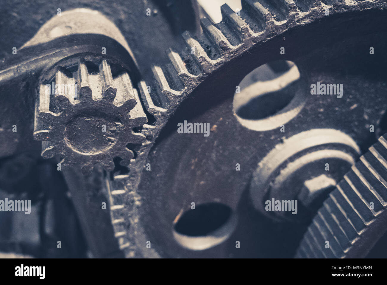 Mechanical engineering rusty gears cogs hi-res stock photography and ...